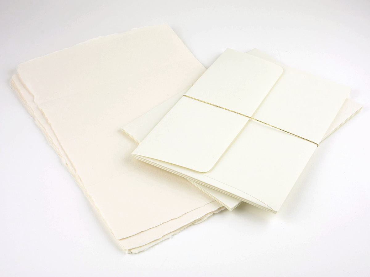 Cream Handmade Paper Tri-Fold Sheets, Set of 6 – Noteworthy Paper & Press